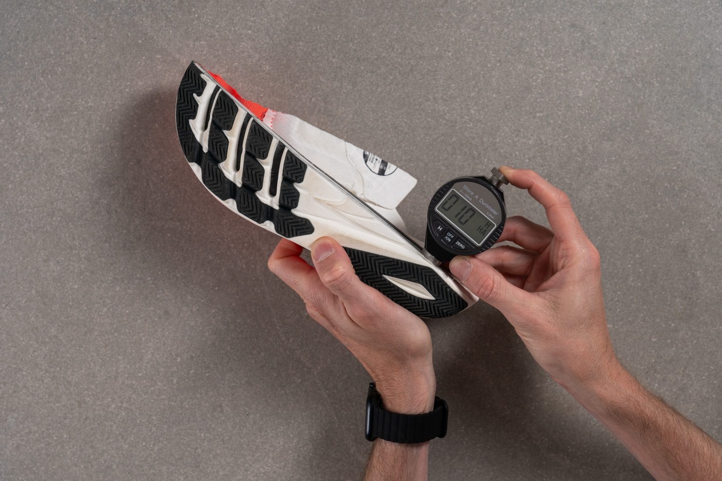 Cut in half: Altra Vanish Carbon 2 Review (2024) | RunRepeat