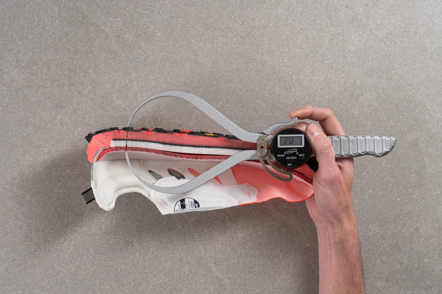 Cut in half: Altra Mont Blanc Carbon Review | RunRepeat