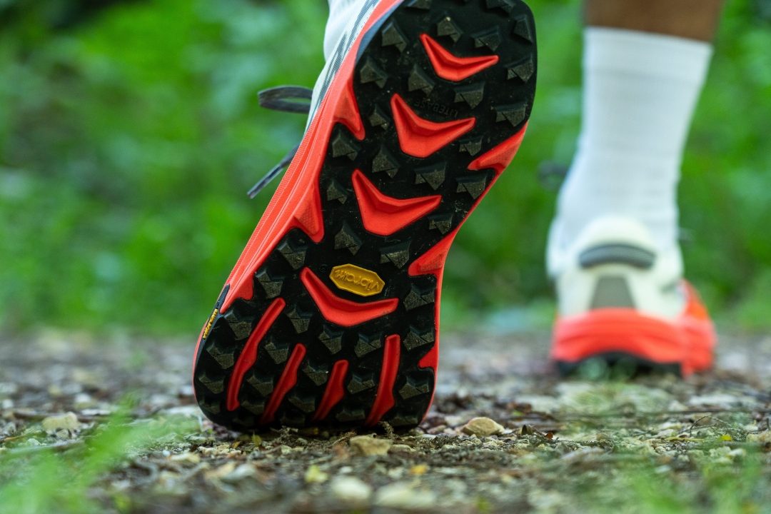 Cut in half: Altra Mont Blanc Carbon Review (2024) | RunRepeat