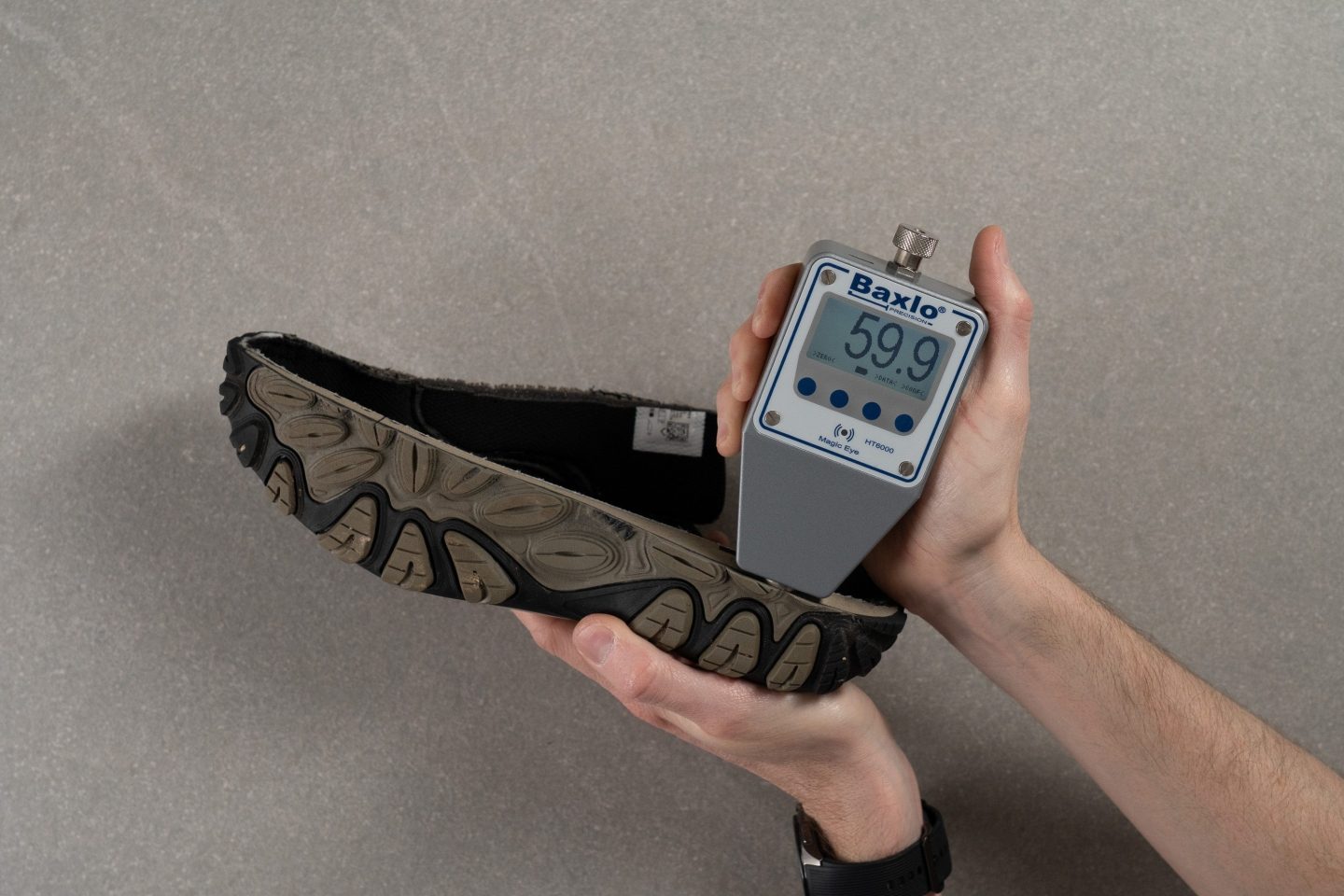 Cut in half: Merrell Alverstone 2 Review | RunRepeat