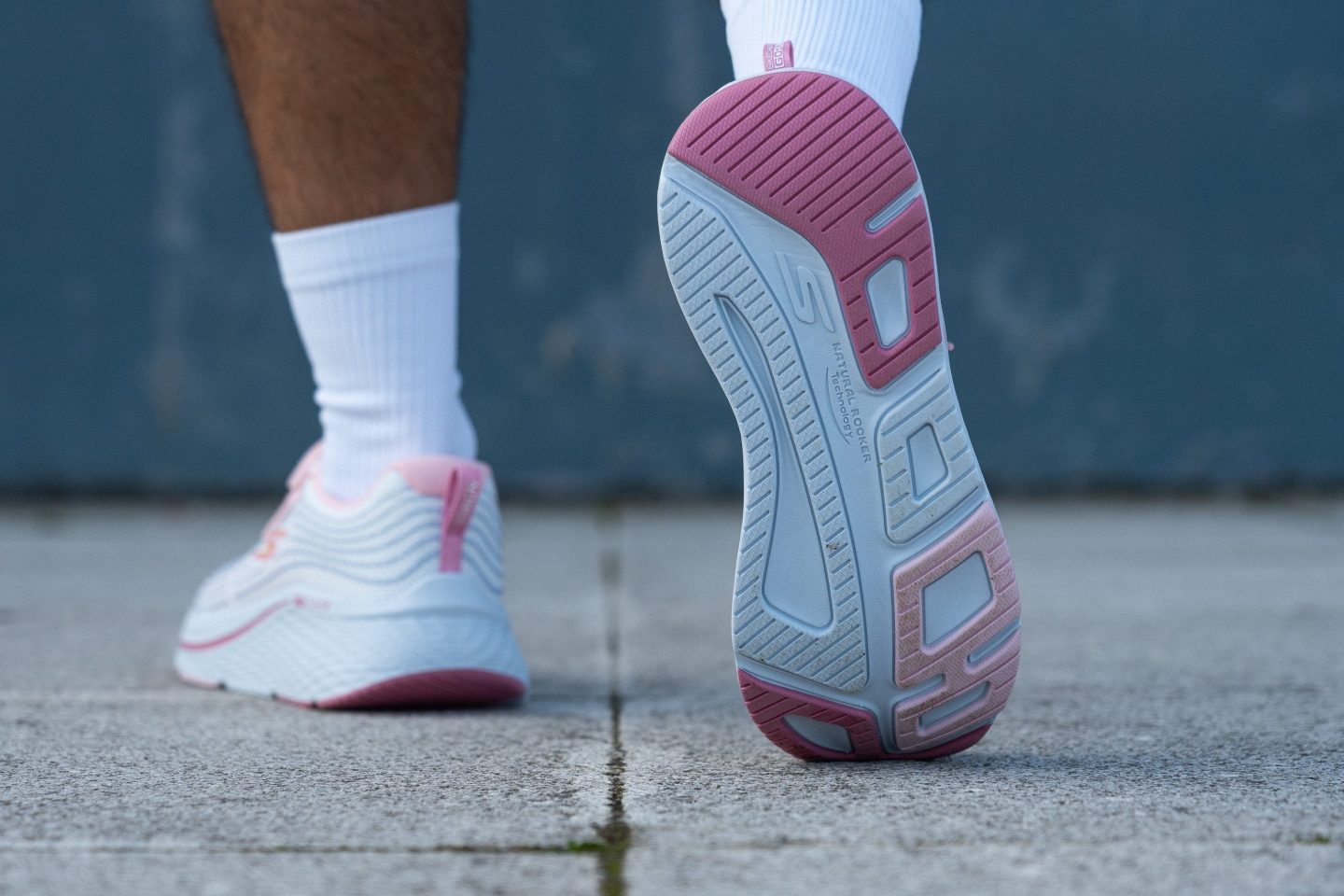 Cut in half: Skechers Max Cushioning Elite 2.0 Review (2024) | RunRepeat