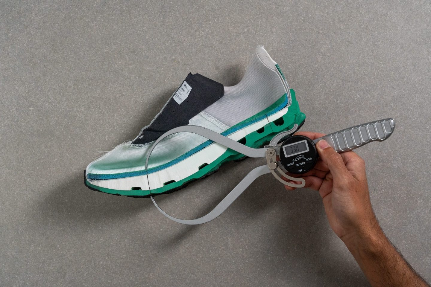 Cut in half: On Cloudmonster Hyper Review | RunRepeat