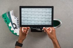 Cut in half: On Cloudmonster Hyper Review | RunRepeat