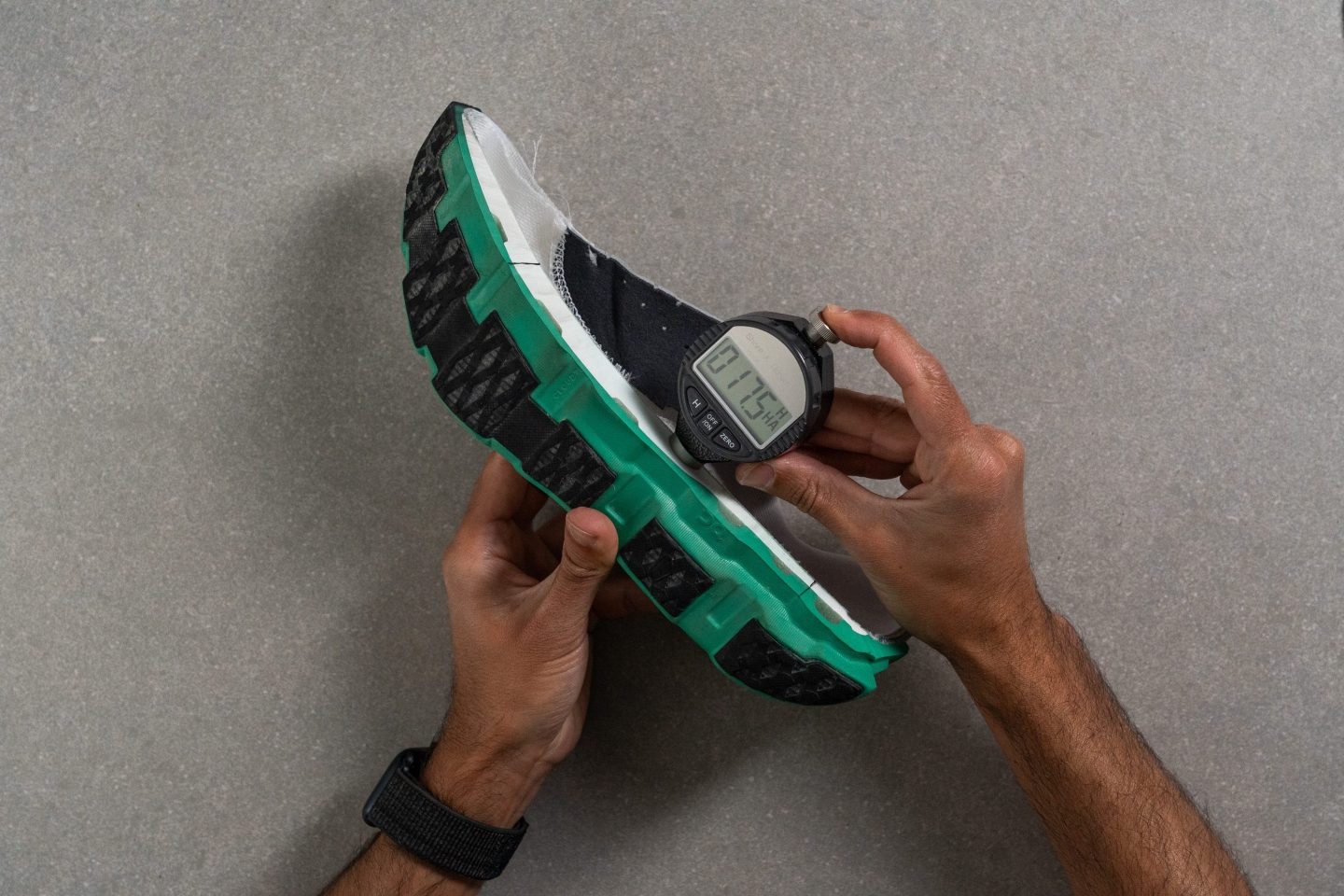 Cut in half: On Cloudmonster Hyper Review | RunRepeat