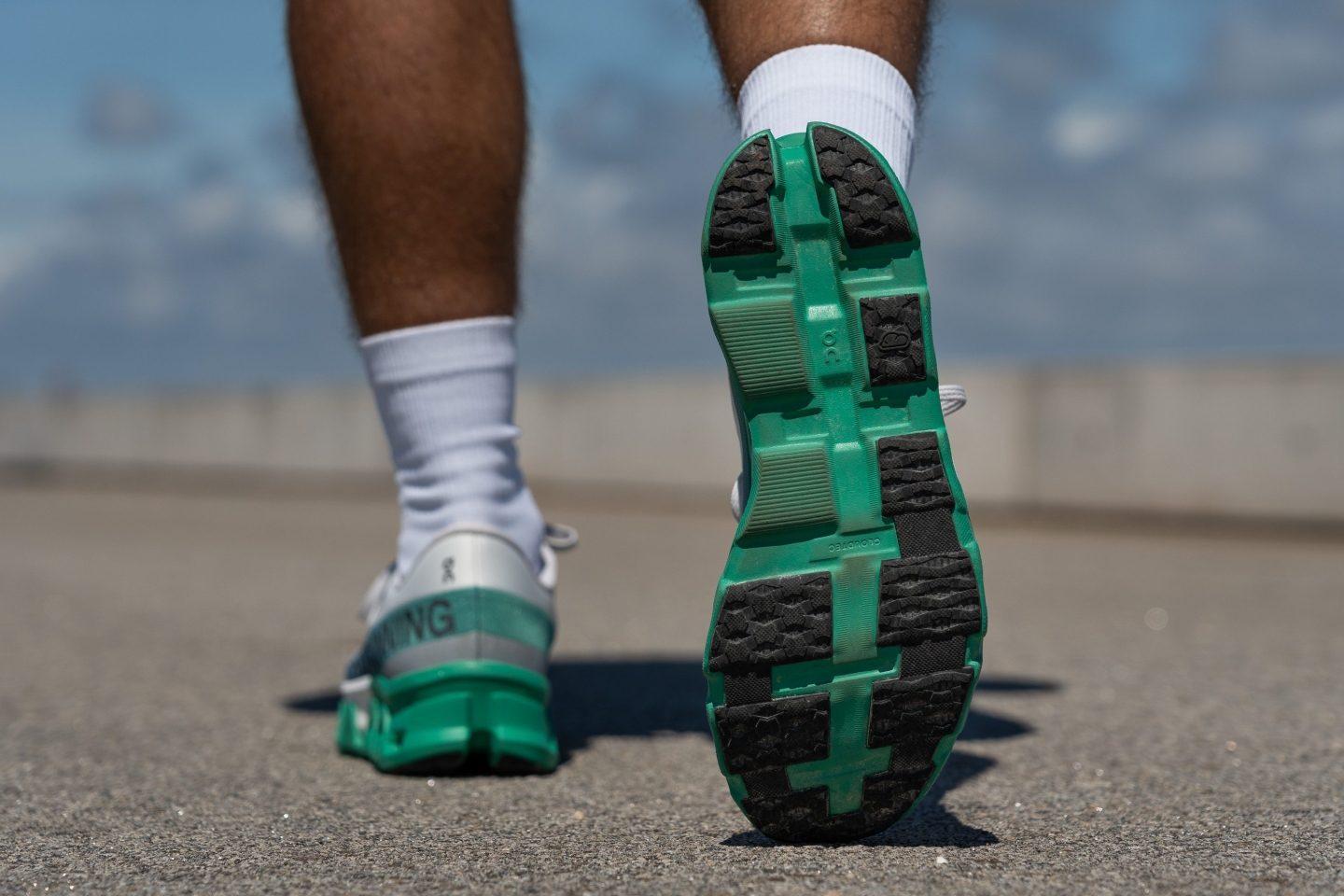 Cut in half: On Cloudmonster Hyper Review | RunRepeat