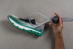 Cut in half: On Cloudmonster Hyper Review | RunRepeat