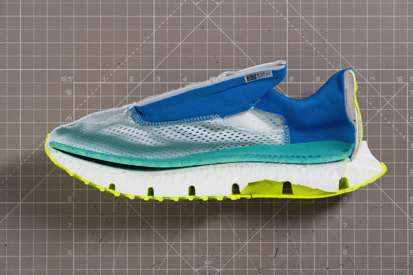 Cut in half: Reebok FloatZig 1 Review | RunRepeat