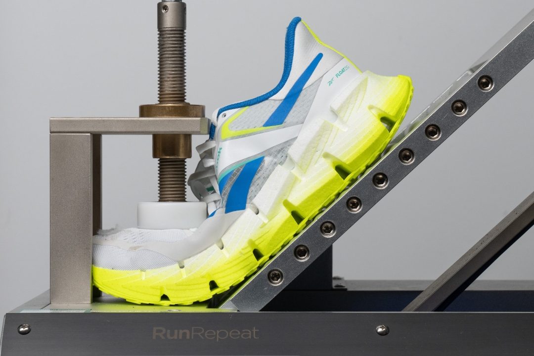 Cut in half: Reebok FloatZig 1 Review | RunRepeat