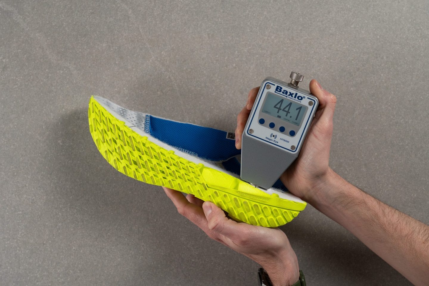 Cut in half: Reebok FloatZig 1 Review | RunRepeat