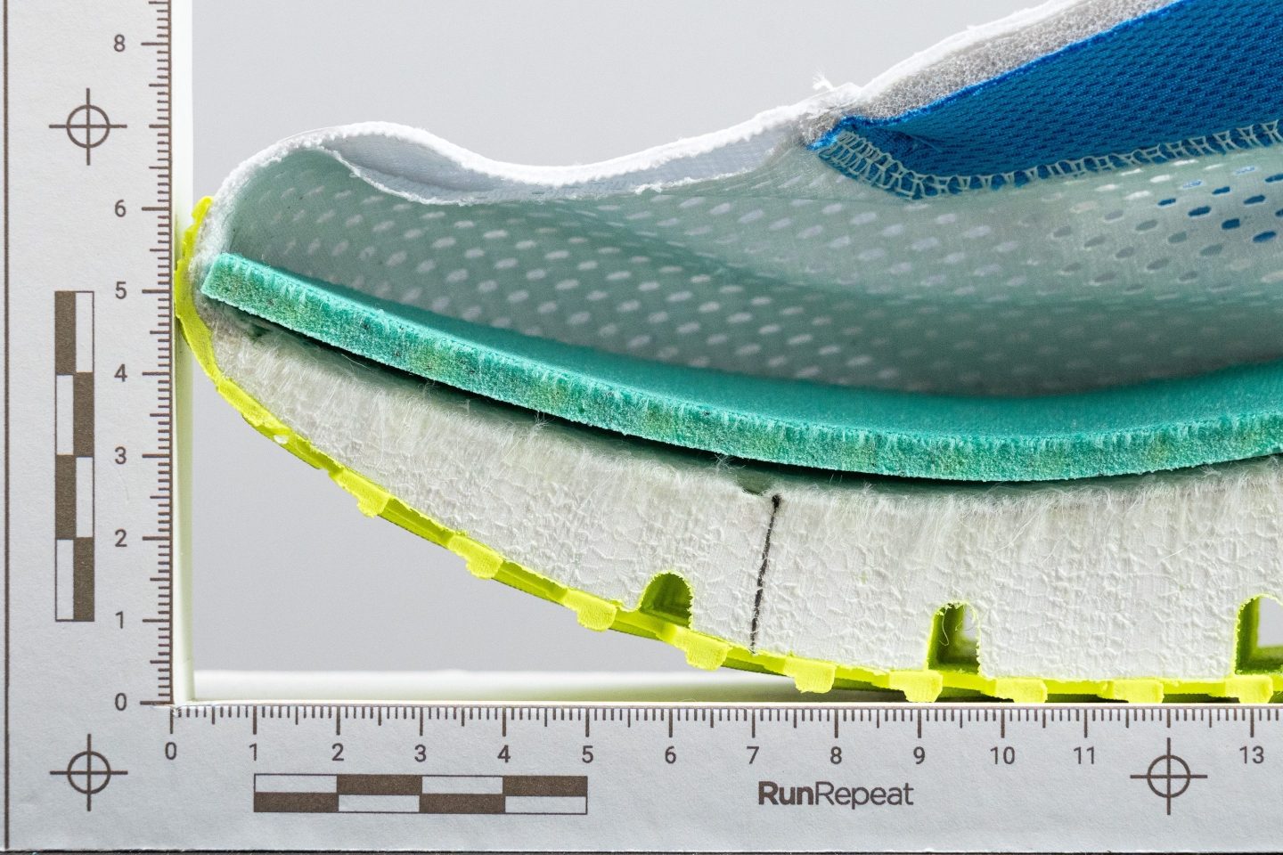 Cut in half: Reebok FloatZig 1 Review | RunRepeat