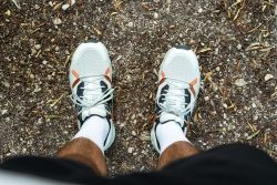 Cut in half: On Cloudhorizon Review (2024) | RunRepeat