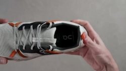 Cut in half: On Cloudhorizon Review (2024) | RunRepeat