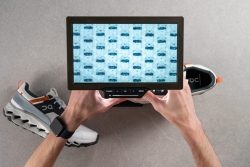 Cut in half: On Cloudhorizon Review (2024) | RunRepeat