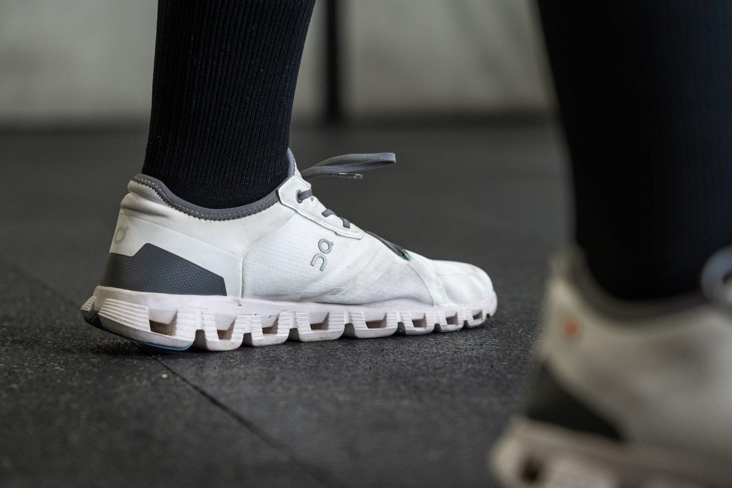 Cut in half: On Cloud X 3 AD Review (2024) | RunRepeat