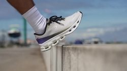 Cut in half: On Cloudspark Review | RunRepeat