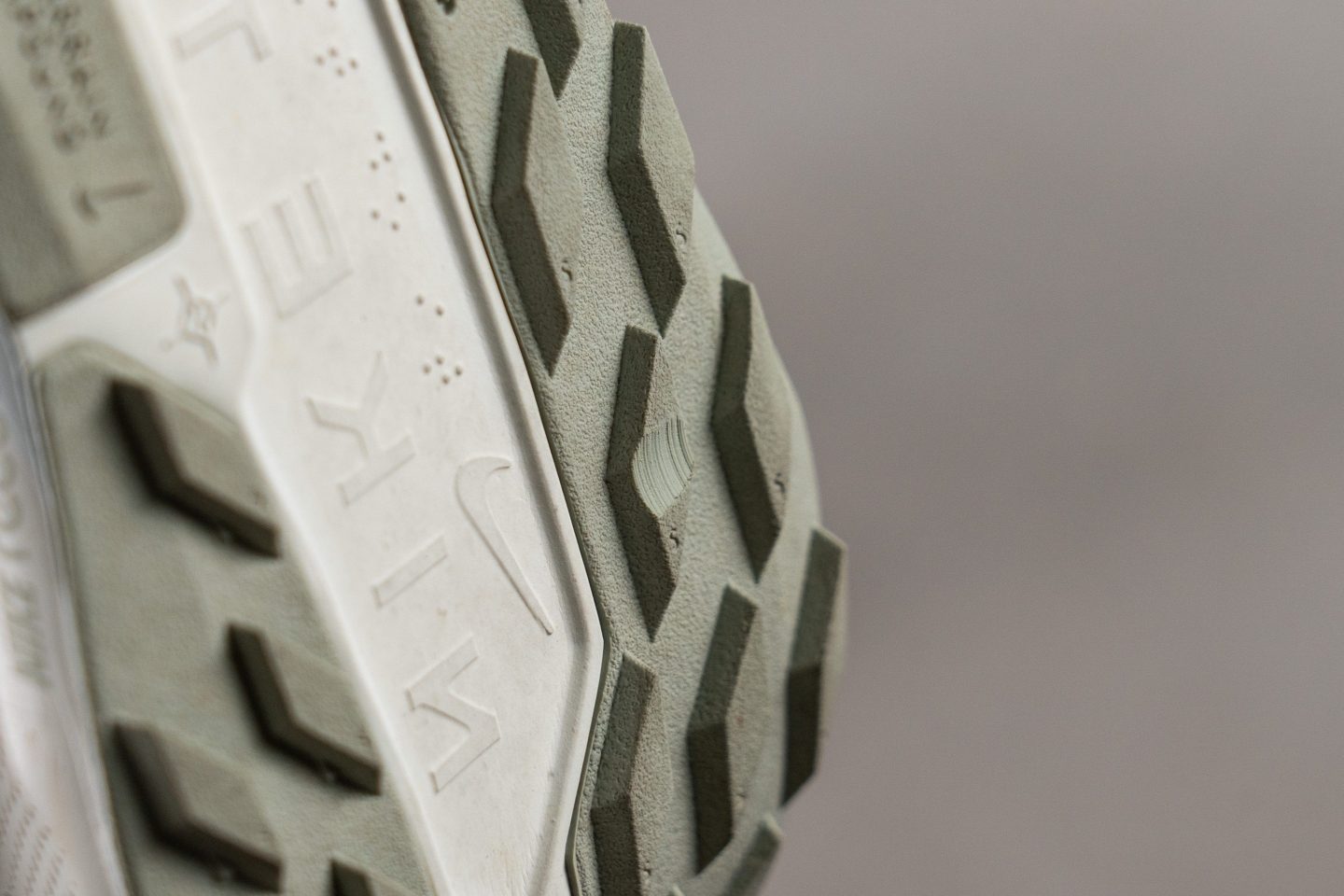Cut in half: Nike Pegasus Trail 5 Review (2024) | RunRepeat