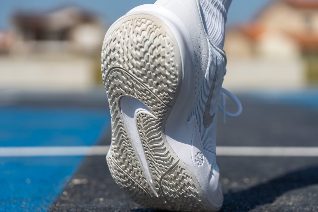 Cut in half: Nike Precision 7 Review | RunRepeat