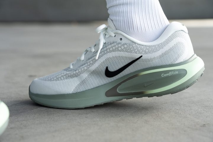 Cut in half: Nike Journey Run Review (2024) | RunRepeat