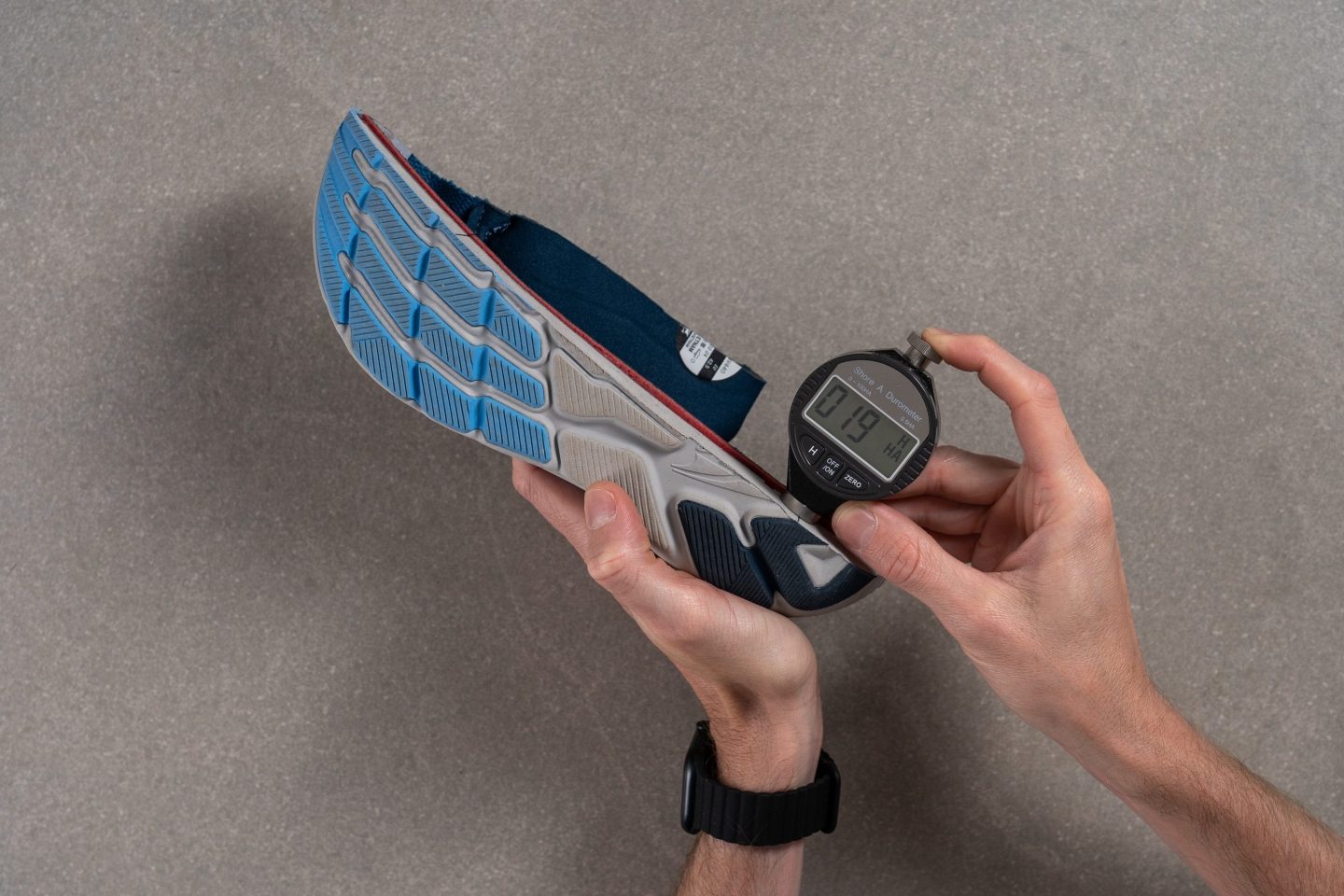 Cut in half: Altra Experience Flow Review | RunRepeat