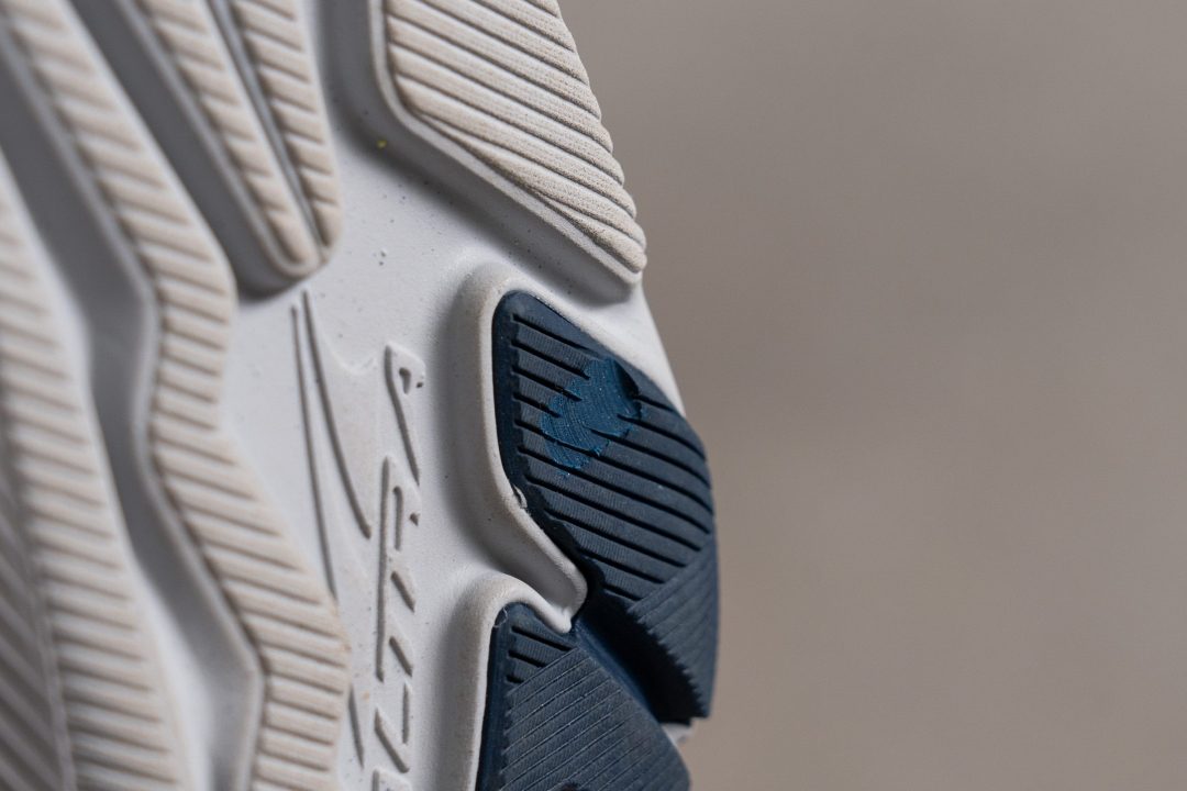 Cut in half: Altra Experience Flow Review (2024) | RunRepeat