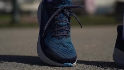 Cut in half: Altra Experience Flow Review (2024) | RunRepeat
