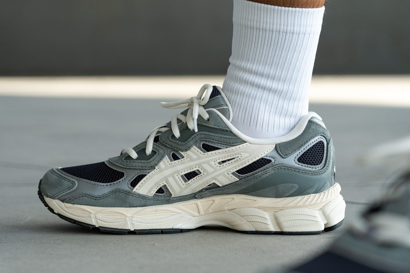 Cut in half: ASICS Gel NYC Review (2024) | RunRepeat