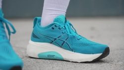 6 Best ASICS Walking Shoes | RunRepeat