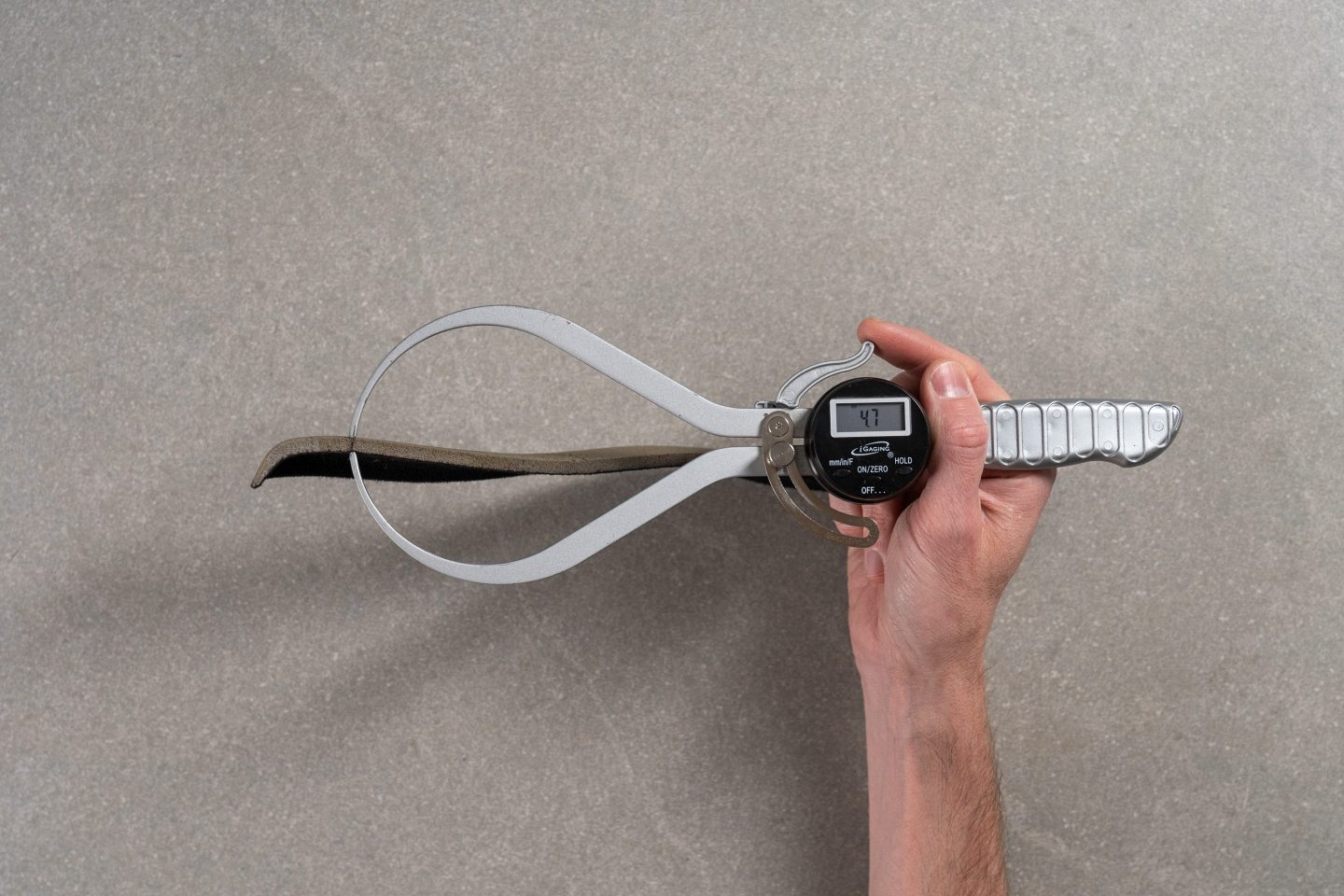 Cut in half: ASICS Gel Kayano 31 Review (2024) | RunRepeat