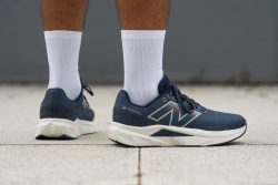 Cut in half: New Balance FuelCell Propel v5 Review | RunRepeat