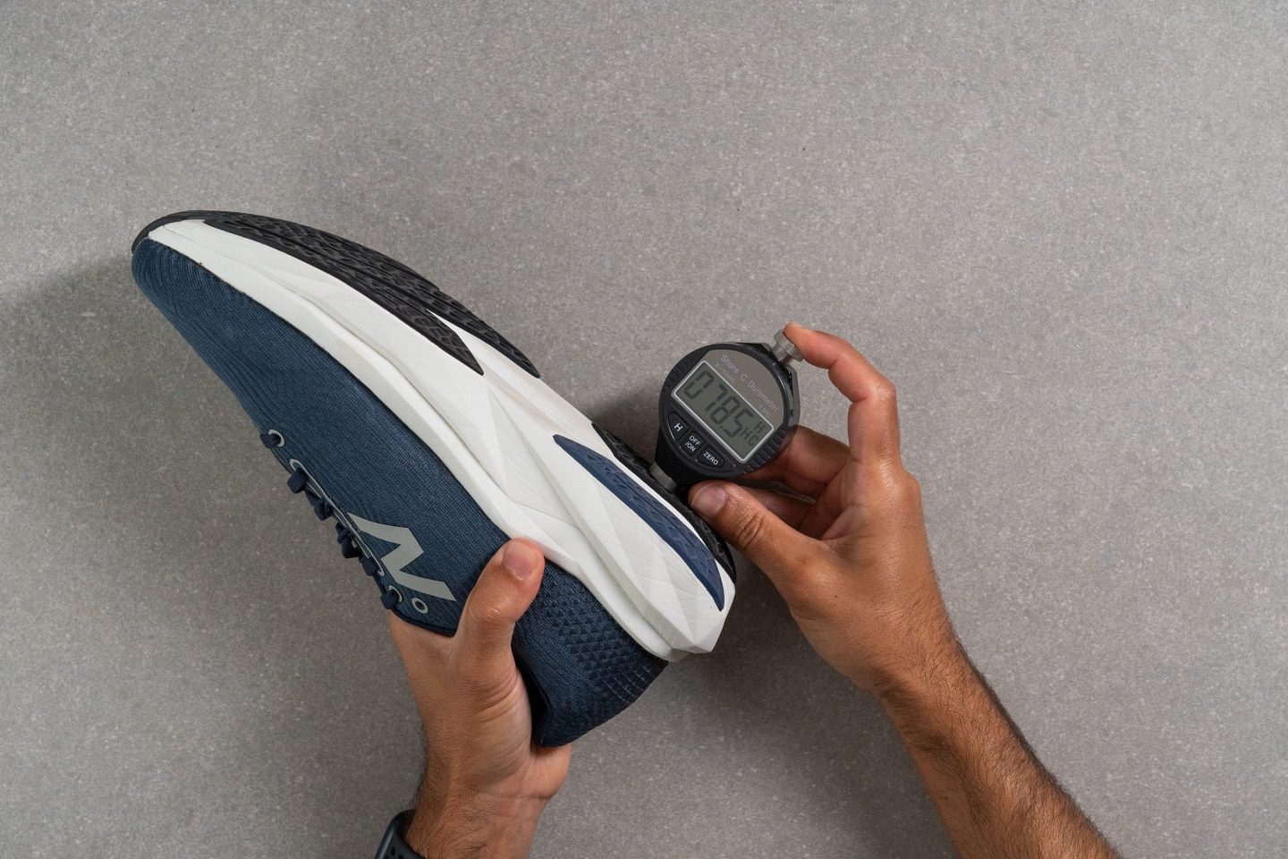 Cut in half: New Balance FuelCell Propel v5 Review (2024) | RunRepeat