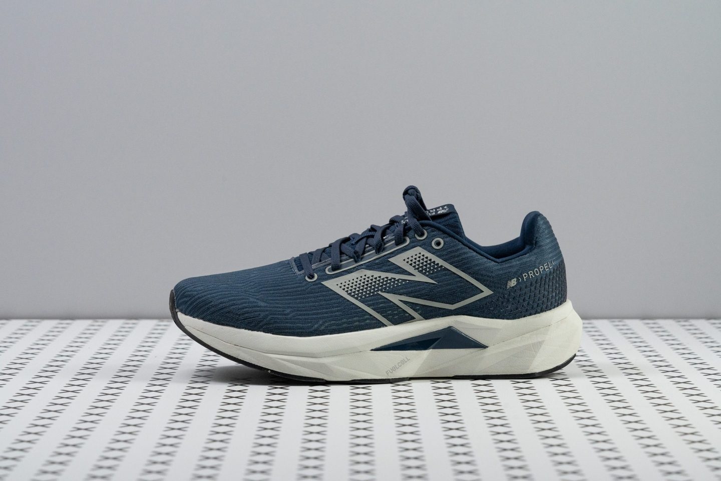 Cut in half: New Balance FuelCell Propel v5 Review | RunRepeat