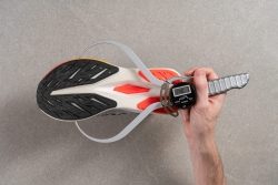 Cut in half: Brooks Hyperion Max 2 Review (2024) | RunRepeat