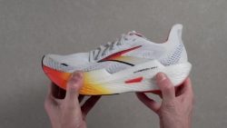 Cut in half: Brooks Hyperion Max 2 Review (2024) | RunRepeat