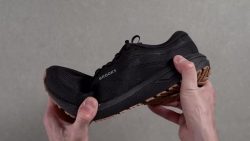 Cut in half: Brooks Revel 7 Review (2024) | RunRepeat