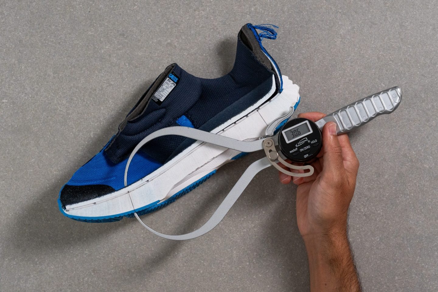 Cut in half: Hoka Skyflow Review | RunRepeat