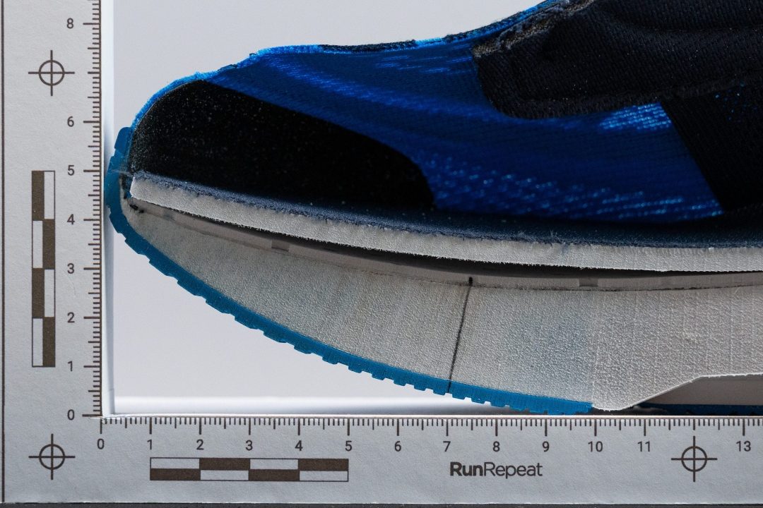 Cut in half: Hoka Skyflow Review (2024) | RunRepeat