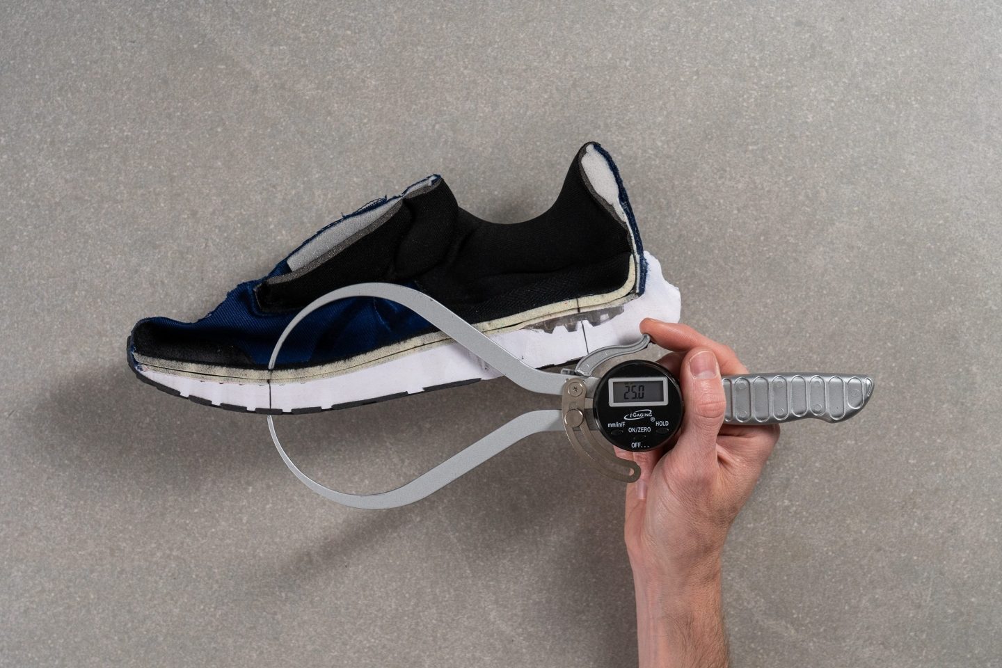 Cut in half: ASICS GT 1000 13 Review | RunRepeat