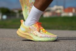 Cut in half: ASICS Noosa Tri 16 Review | RunRepeat