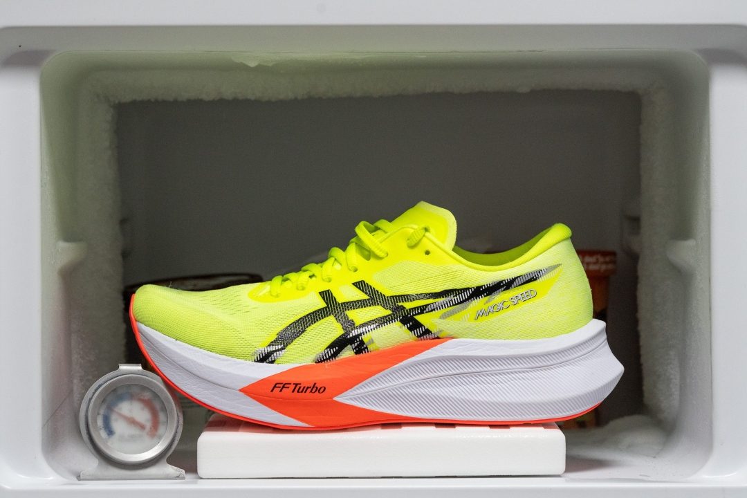 Cut in half: ASICS Magic Speed 4 Review (2024) | RunRepeat