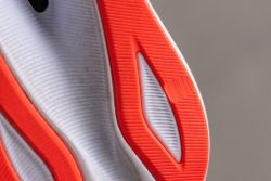 Cut in half: ASICS Magic Speed 4 Review (2024) | RunRepeat