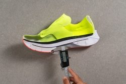 Cut in half: ASICS Magic Speed 4 Review (2024) | RunRepeat