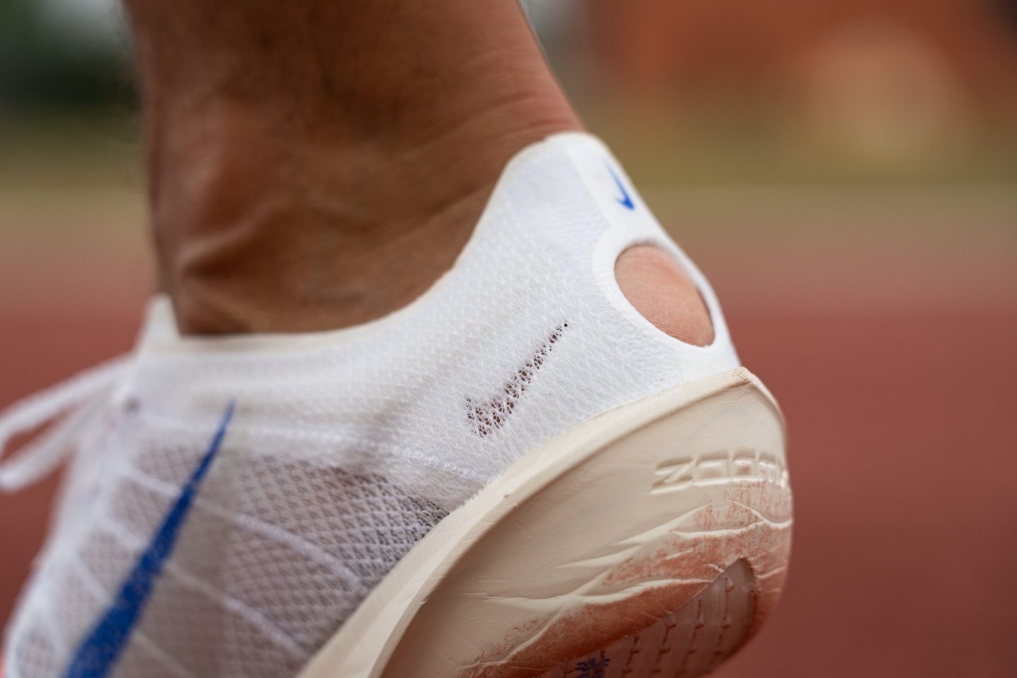 Cut in half: Nike Victory 2 Review | RunRepeat