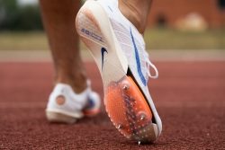 Cut in half: Nike Victory 2 Review | RunRepeat