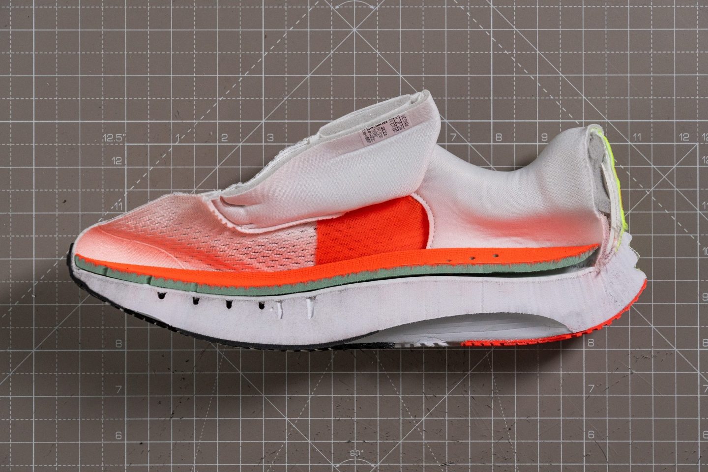 Cut in half: Adidas Adistar 3 Review | RunRepeat