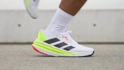 Cut in half: Adidas Adistar 3 Review | RunRepeat