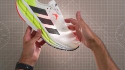 Cut in half: Adidas Adistar 3 Review | RunRepeat