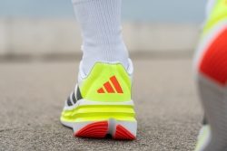 Cut in half: Adidas Adistar 3 Review | RunRepeat