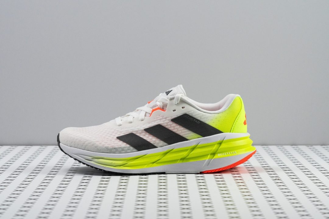 Cut in half: Adidas Adistar 3 Review | RunRepeat