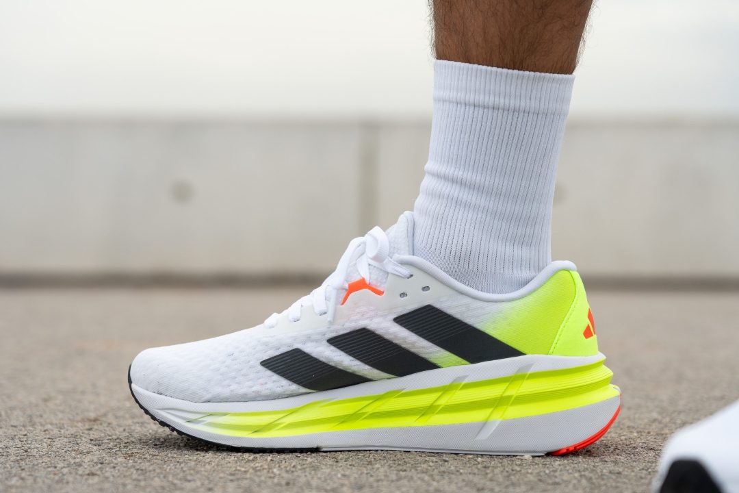 Cut in half: Adidas Adistar 3 Review | RunRepeat