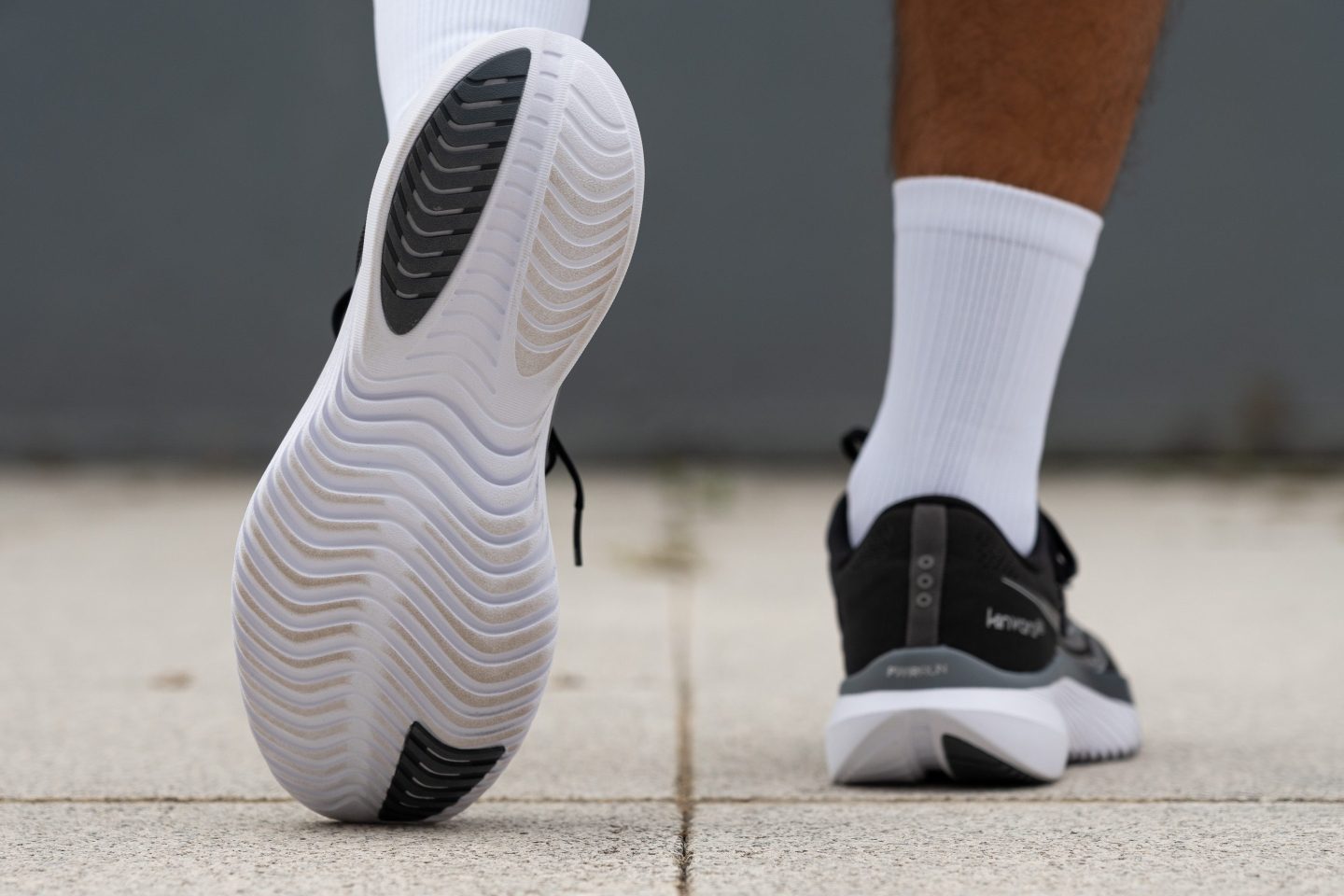 Cut in half: Saucony Kinvara 15 Review (2024) | RunRepeat